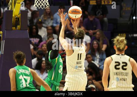 Chicago Sky guard Kia Nurse (11) reacts after missing a shot during the ...