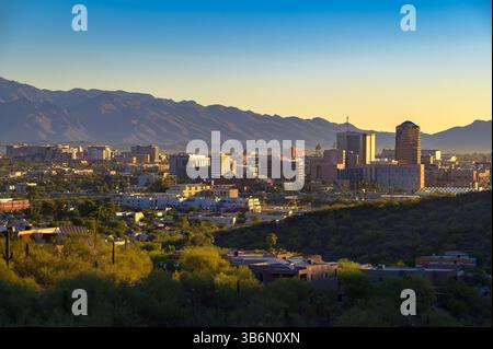 Sunset or sunrise in the mountains. Panorama twilight sky and cloud ...