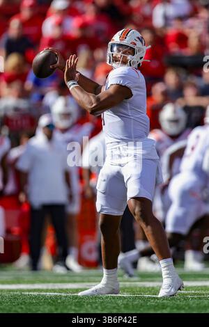 Virginia Tech quarterback Kyron Drones (1) steps back to pass against ...