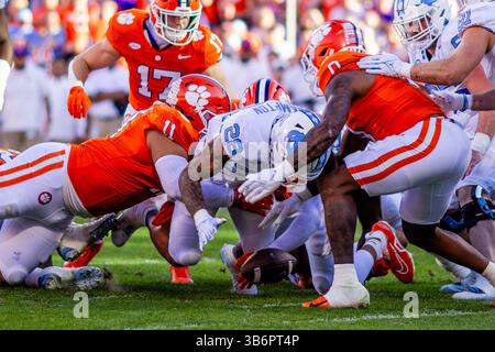 Clemson defensive tackle Peter Woods (11) celebrates after a touchdown ...