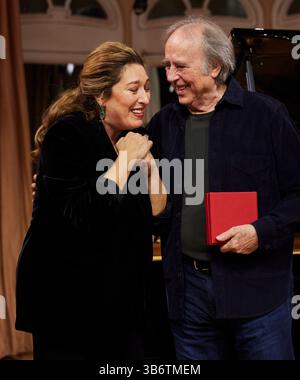 Joan Manuel Serrat, Ana Belen, Victor Manuel and Miguel Rios perform ...