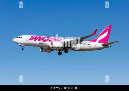 Swoop WestJet Airlines Boeing 737-8 MAX Flugzeug Flughafen Las Vegas in ...