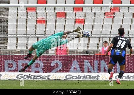 Adrian Semper (Pisa) saves during Genoa CFC vs Pisa SC, Italian soccer ...