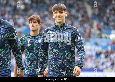 Rafael Pinto Pedrosa (Karlsruher SC 36) mit dem Ball Freundschaftsspiel: SV Appenweier vs ...