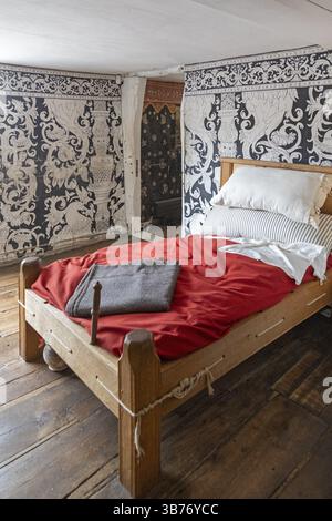 Interior view, bedroom, bed, birthplace of William Shakespeare ...