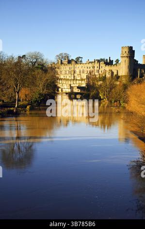 Warwick Castle on a glorious autumn morning Stock Photo - Alamy