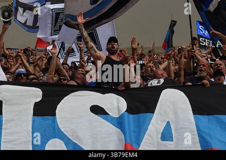 Bari, Italy. 06th May, 2025. Henrik Wendel Meister (Pisa) celebrates at ...