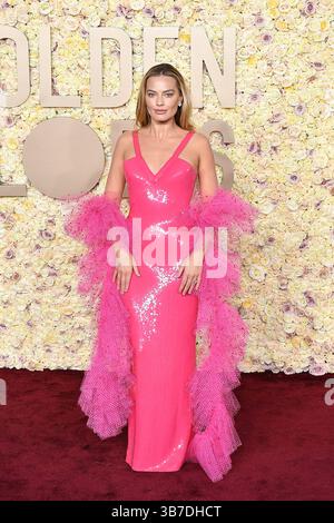 Margot Robbie attends the 81st Annual Golden Globe Awards at The ...