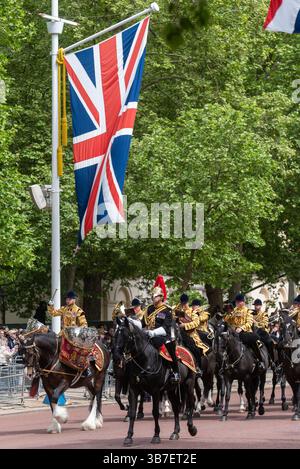 VE Day 80th Anniversary procession in The Mall, London, UK. Mounted ...