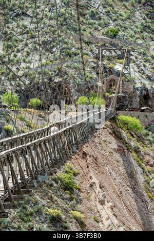 Puente de Ojuela , Historic gold mine and suspension bridge site in ...
