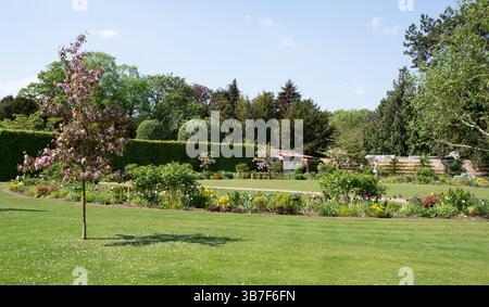 The walled garden at Burnby Hall Gardens in the Spring Stock Photo - Alamy