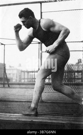 Heavy weight champion boxer Jack Dempsey, 1920s Stock Photo - Alamy
