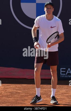 Roma, Italia. 06th May, 2025. Jannik Sinner during the training session ...