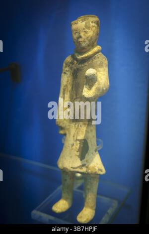 figure of the Vinca culture, neolithic, Bulgaria, Sa Bassa Blanca ...