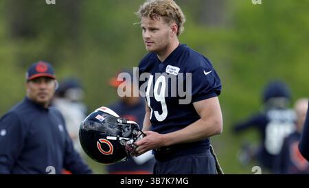 Chicago Bears punter Tory Taylor kicks during the first half of an NFL ...
