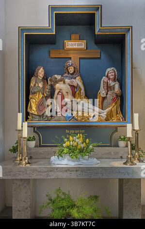 Side altar with the Deposition of Christ, St Mary is the Catholic ...