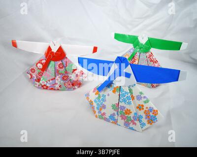 Hanbok origami craft, handcrafted hanbok craft using Japanese origami ...