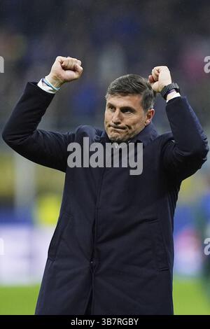 Javier Zanetti celebrates the victory after the UEFA Champions League ...