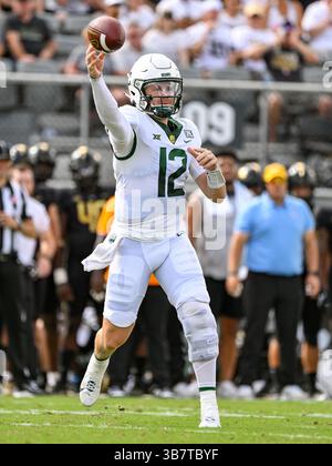 ORLANDO, FL - SEPTEMBER 30: Baylor Bears quarterback Blake Shapen (12 ...