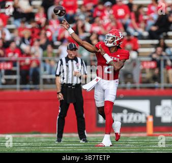 Rutgers quarterback Gavin Wimsatt throws a pass against Michigan State ...