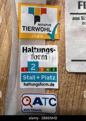 Tierwohl Label auf einer Folie Packung Aldi Delikatess Fleisch ...