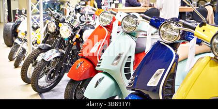 Retro motorcycles in the store Stock Photo - Alamy