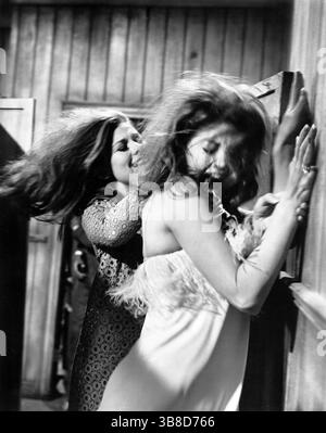 Jennifer Leak, Gayle Hunnicutt, on-set of the film, "Eye Of The Cat ...