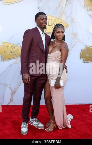 KANSAS CITY, MO - JUNE 13: Kansas City Royals starting pitcher Alex ...