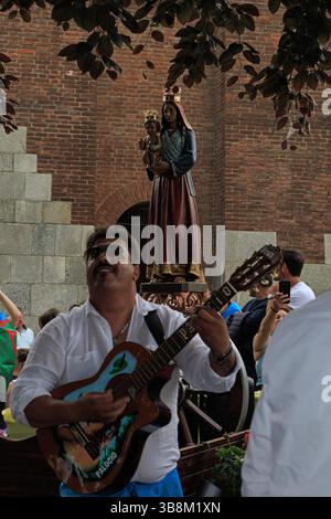 Pavia Madonna Sinti Gypsies celebration procession altar Christian ...