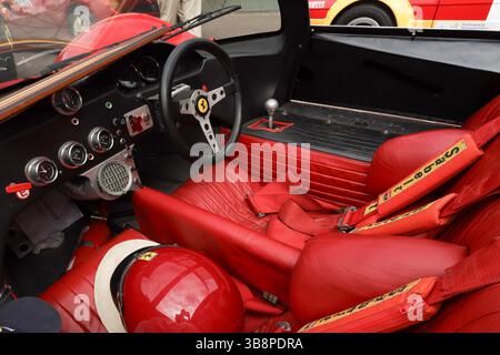 Ferrari 330 P4 at Le Mans 1967 Stock Photo - Alamy