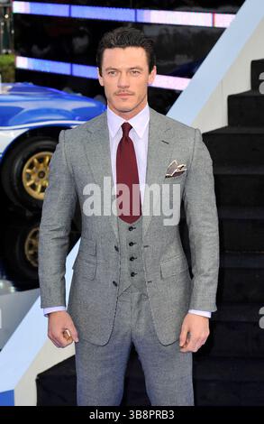 Luke Evans at the World Premiere of Fast & Furious 6 in London on ...