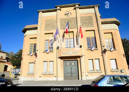 Street of Trebes, Languedoc-Rousillon, France Stock Photo - Alamy