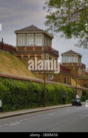 France Paris : Reservoir d'eau du 14e arrondissement Stock Photo - Alamy