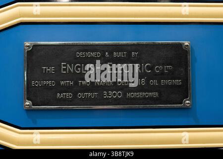 Diesel-electric locomotive, prototype English Electric 3300HP "Deltic ...