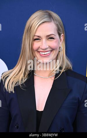 Beth Behrs bei der Präsentaion des CBS Programms 2025-26 in den ...