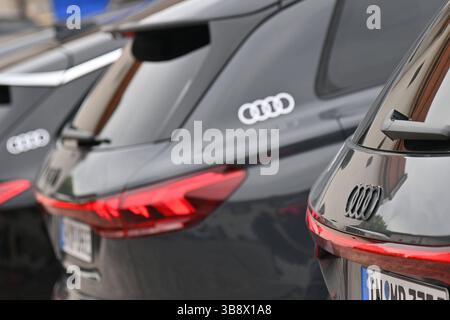 Neues Design der Audi Ringe,Markenemblem, Markenlogo,Logo,Emblem.E-tron ...