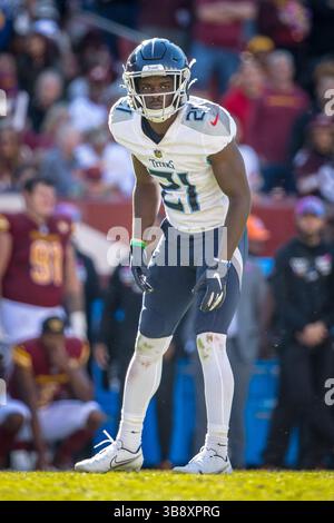 Tennessee Titans cornerback Roger McCreary (21) walks to the locker ...