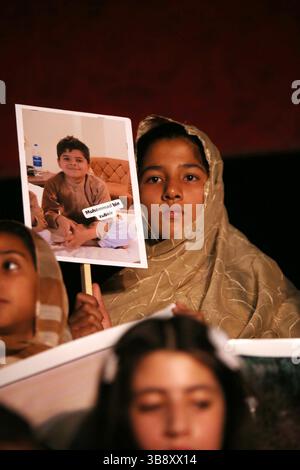 Peshawar, Peshawar, Pakistan. 7th May, 2025. PMML party protest ...