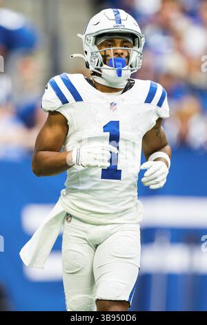 Indianapolis Colts wide receiver Josh Downs (1) makes a catch during ...