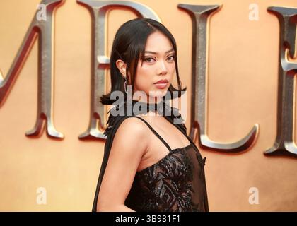 Alexa Rabago attends the World Premiere of "Fantastic Beasts: The ...