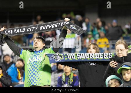 Seattle Sounders fans support their team during the Club World Cup ...