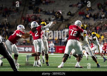 Rutgers quarterback Gavin Wimsatt throws a pass against Michigan State ...
