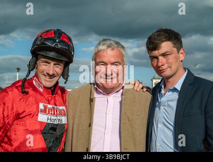 Nigel, Willy and Sam Twiston-Davies Stock Photo - Alamy