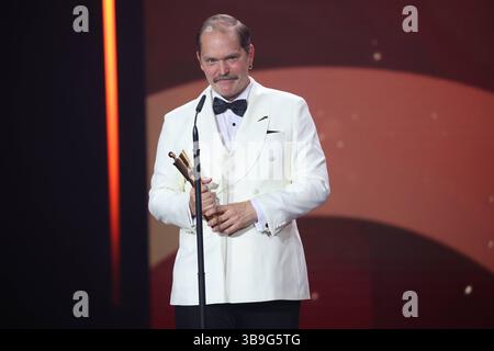 Godehard Giese Â SAD JOKES BESTE MÄNNLICHE NEBENROLLE bei Verleihung ...