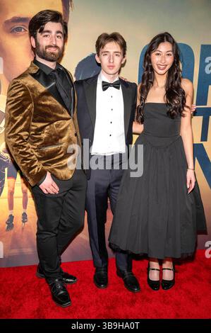 Samuel L. Pierce und Doran Danielson bei der Premiere des Kinofilms Off ...
