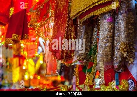 Colourful textile displays in a street market, Jaipur, India Stock ...