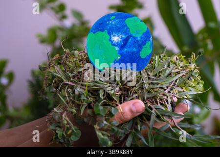 DIY Earth craft showing love for nature great for Earth Day ...
