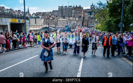Saturday 10th May 2025:: The inaugural Edinburgh Tartan Parade in the ...