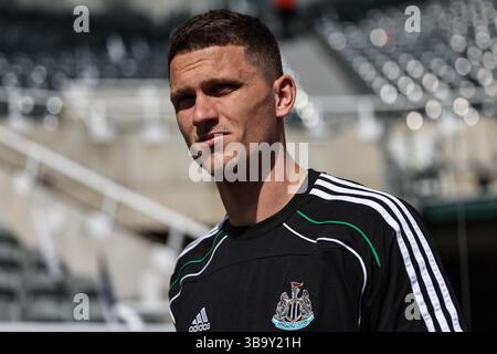 Sven Botman Of Newcastle United Arrives during the Newcastle United v ...