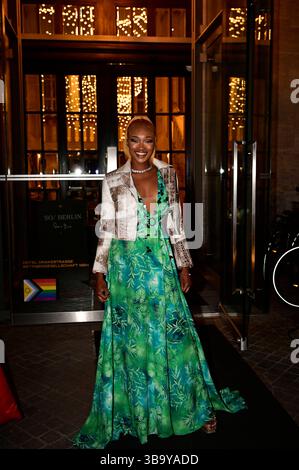 Samira Diasso beim Presseevent Stardesigner HARALD GLÖÖCKLER lädt zum ...